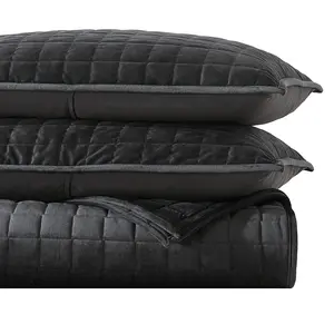 Vera Wang Diamond Velvet Quilt Set - Black