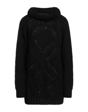 VANESSA SCOTT Turtleneck Knit Top