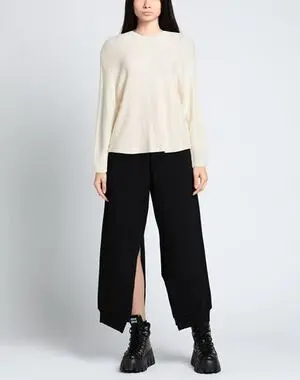 CARACTÈRE Knitted Sweater - White