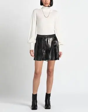 ANGELO MARANI Pleated Shorts