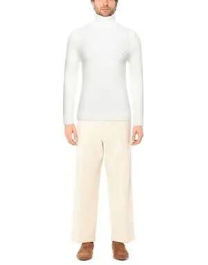 TSD12 Turtleneck Dralon - White