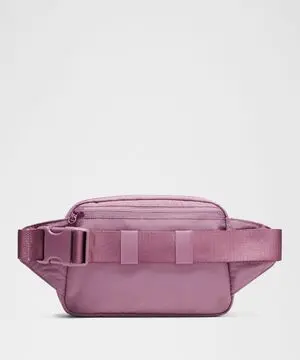 Lululemon Everywhere Belt Bag Large 2l - Lavender Lux