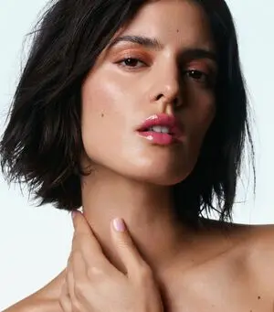 U BEAUTY The Plasma Lip Compound