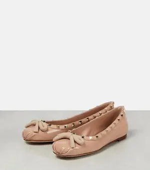 Valentino Garavani Rockstud Ballet Flats - Pink