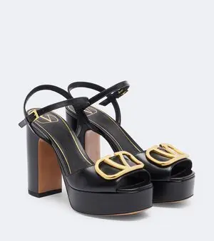 Valentino Garavani Vlogo Leather Platform Sandals - Black