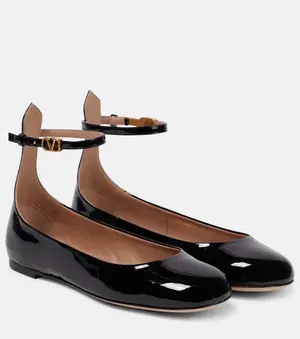 Valentino Garavani Round Toe Flats For Women