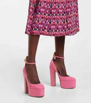 Valentino Garavani Tan-go Platform Pumps - Pink