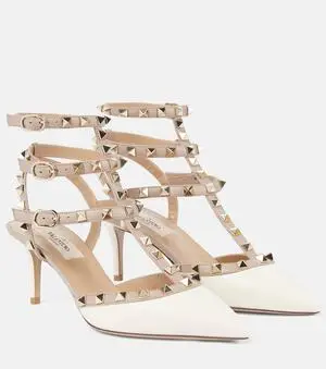Valentino Garavani Rockstud Leather Pumps - White