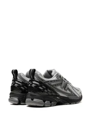 NEW BALANCE 1906r Sneakers