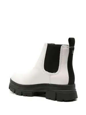 UGG Ashton Chelsea Boots