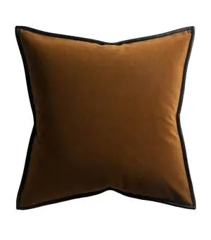 DE LE CUONA Merino Velvet Cushion - Orange