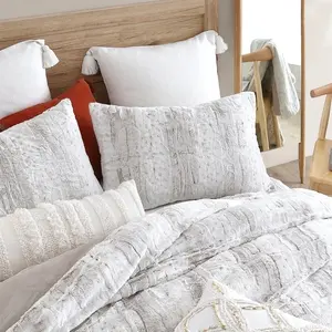 PERI HOME Snow Leopard Comforter Set, Full/queen