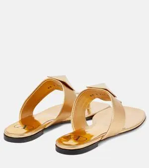 Valentino Garavani One Stud Leather Thong Sandals - Gold