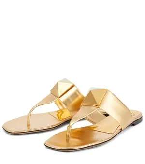 Valentino Garavani One Stud Leather Thong Sandals - Gold