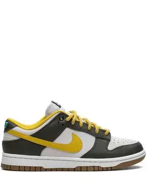 Nike Dunk Low Top Sneakers