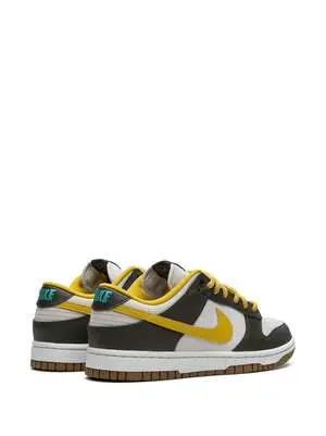 Nike Dunk Low Top Sneakers