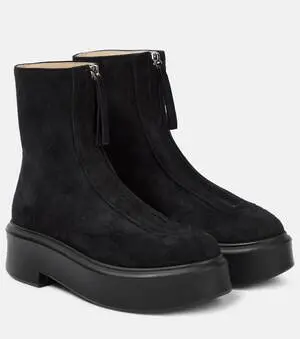 Women's Suede Boots