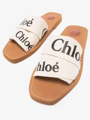 Chloé Neutral Woody Logo Print Linen Sandals