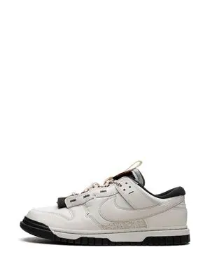 Nike Dunk Low Remastered Sneakers - Neutrals