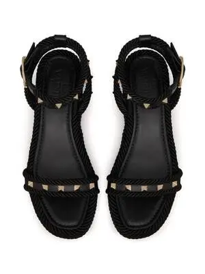 Valentino Garavani Rockstud Flatform Sandals - Black