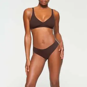 SKIMS Plunge Bralette | Light Neutral | L Dd Espresso