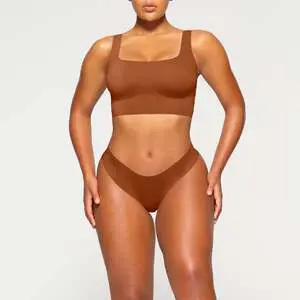 SKIMS Naked Scoop Longline Bralette Bronze