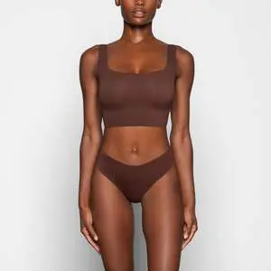 SKIMS Naked Scoop Longline Bralette Cocoa