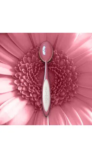Artis Elite Oval 7 Brush - Soft Pink