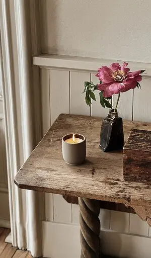 HOMECOURT Steeped Rose Candle
