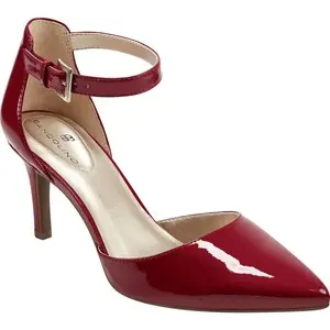 Bandolino Glossed Pumps