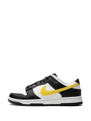 Nike Dunk Low Sneakers - White