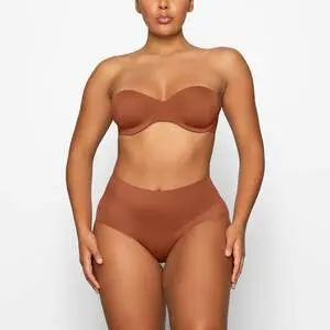 SKIMS Smoothing Intimates Unlined Strapless Bra - Bronze