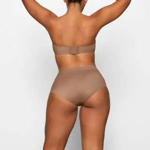 SKIMS Smoothing Intimates High Waisted Brief - Sienna