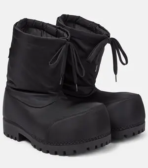 Balenciaga Alaska Low Boots - Black