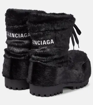 Balenciaga Alaska Snow Boots - Black | Editorialist
