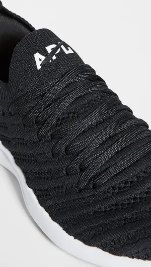 Apl Techloom Wave Sneakers - Black/white