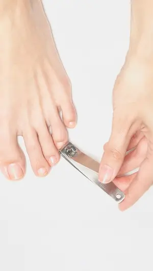 TWEEZERMAN Stainless Steel Combo Clipper Set - No Color
