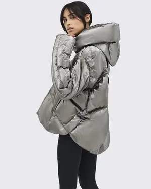 Perfect Moment Orelle Short Down Jacket