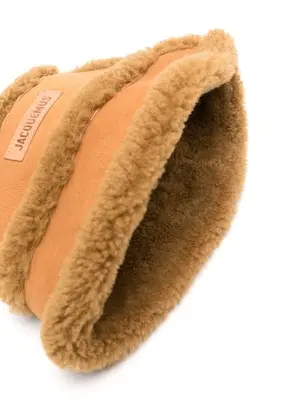Jacquemus Logo-patch Shearling Bucket Hat