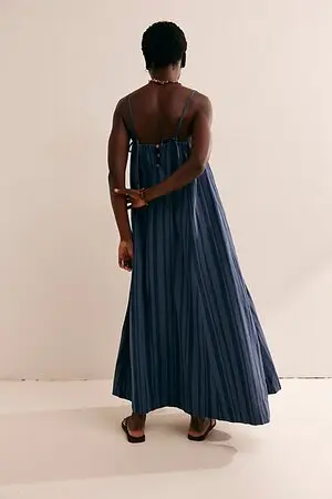 strapless open back dress May Queen MQ1836
