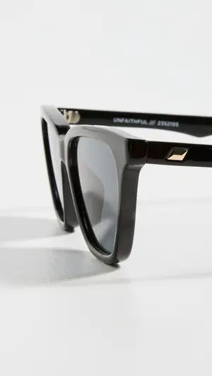 Le Specs Unfaithful Cateye Sunglasses - Black