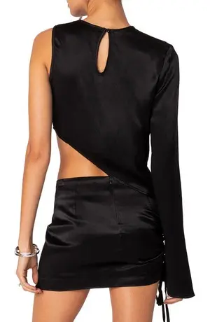 EDIKTED Solstice Asymmetric Satin Top