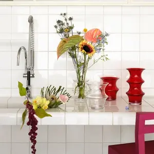 KOSTA BODA Pagod Vase, Small - Red