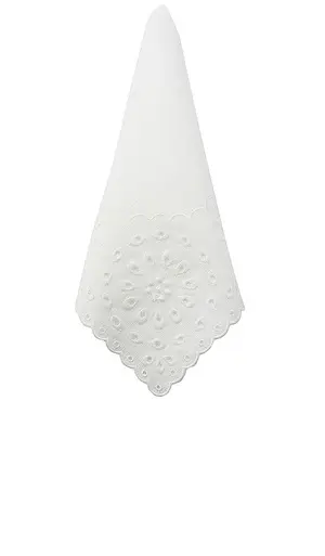 CHEFANIE White Eyelet Dinner Napkins Set Of 4 In White