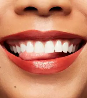 MAC COSMETICS Lustreglass Lipstick
