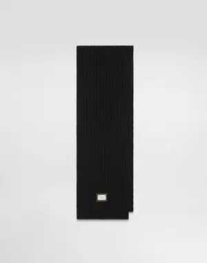 Dolce & Gabbana Ribbed Knit Scarf With Logo Plaque - Black