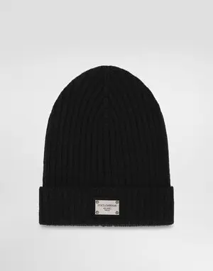 Dolce & Gabbana Knitted Hat With Logo Plaque - Black