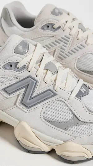 NEW BALANCE 9060 Sneakers - White/grey