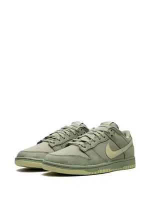 Nike Dunk Low Oil Sneakers - Green