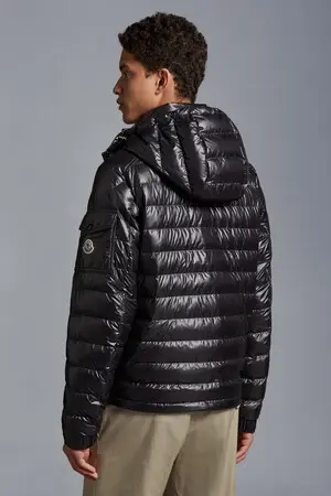 Moncler Lauros Short Down Jacket - Black